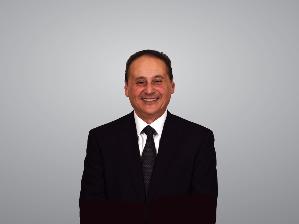 Find Emails and Phone Numbers of professionals in Illinois | ZoomInfo.com