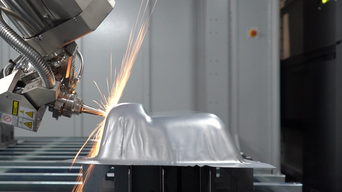 Introducing the New Mitsubishi FV Five-Axis Fiber Laser - MC Machinery